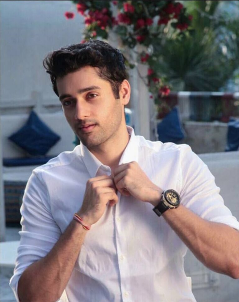 Utkarsh Sharma Biography 2024: Career, Net Worth, News, Education And Family - Browvopetshop