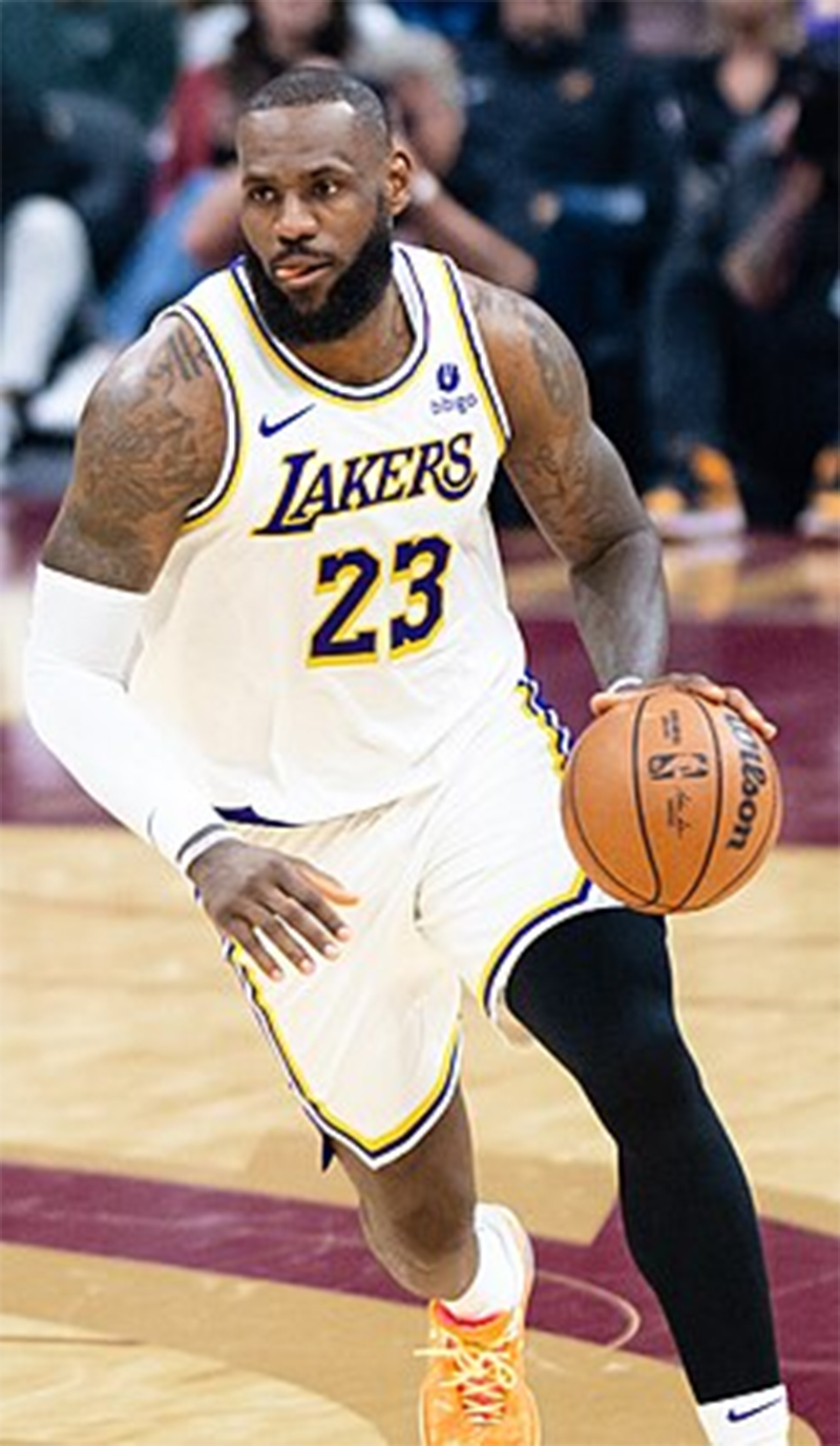 LeBron James Biography 2024 Age, Height, Family, Net Worth, Born ...