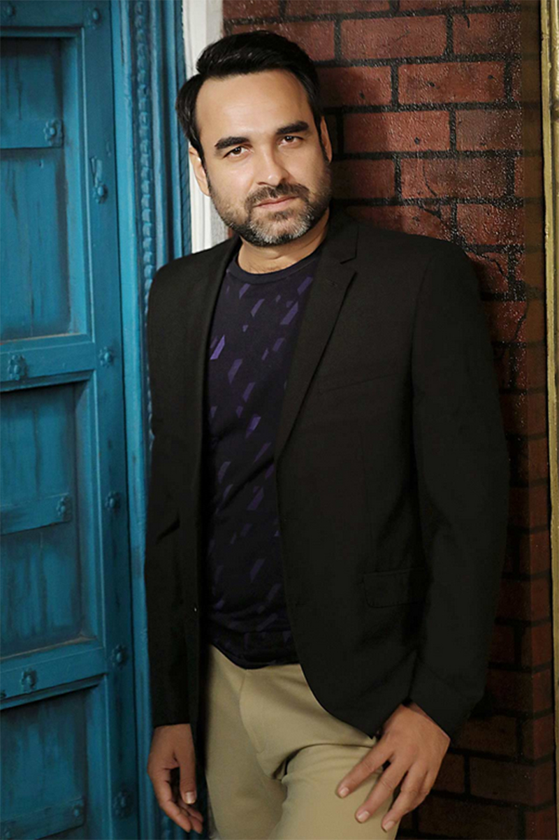 Pankaj Tripathi Biography 2024 (Actor) Height, Age, Wife, Children ...