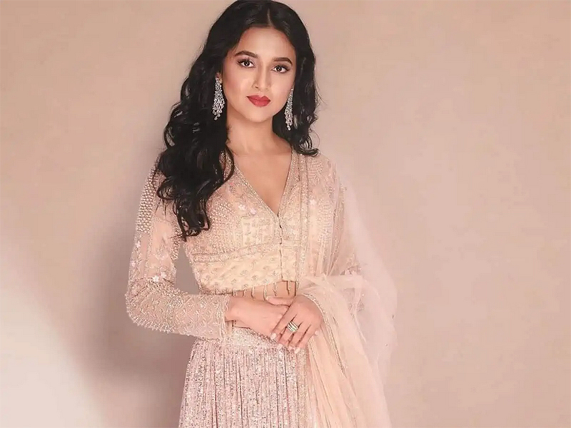 Tejasswi Prakash Biography 2024 Height, Age, Boyfriend, Family, Net Worth & More - Browvopetshop