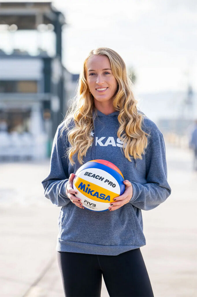 Sara Hughes Biography in 2025 Age, Height, Weight, Net Worth, Salary & More - Browvopetshop