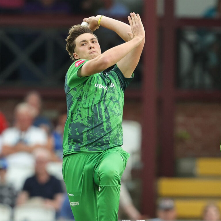 Josh Hull Biography 2025 Age, Height, Salary, Net Worth, Early life and ...